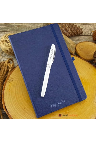 Pigoda İsme Özel Termo Deri Defter Lacivert + İsme Özel Kalem Seti Pigoda İsme Özel Termo Deri Defter Lacivert + İsme Özel Kalem Seti