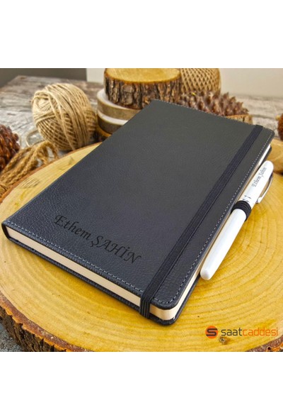 Pigoda İsme Özel Defter Ve İsme Özel Metal Roller Kalem Seti Pigoda İsme Özel Defter Ve İsme Özel Metal Roller Kalem Seti