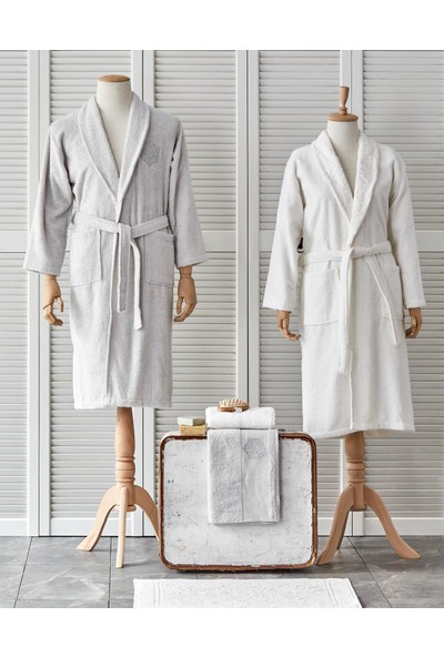 Karaca Home Delora Offwhite/Gri 5 Parça Dantelli Bornoz Seti Karaca Home Delora Offwhite/Gri 5 Parça Dantelli Bornoz Seti