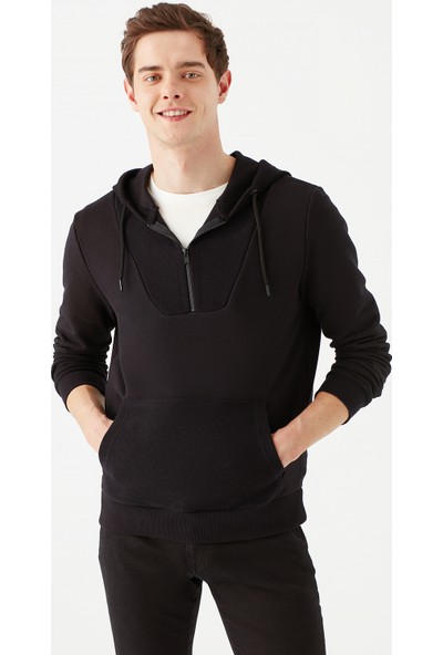 Mavi Erkek Kapüşonlu Siyah Sweatshirt 066608-900 Mavi Erkek Kapüşonlu Siyah Sweatshirt 066608-900