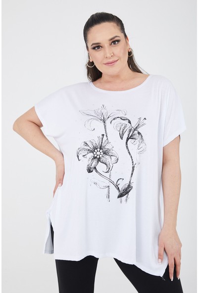 Siyezen Büyük Beden Beyaz Salaş Baskılı Penye T-Shirt Siyezen Büyük Beden Beyaz Salaş Baskılı Penye T-Shirt