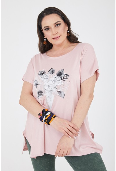 Siyezen Büyük Beden Pudra Salaş Buket Baskılı T-Shirt Siyezen Büyük Beden Pudra Salaş Buket Baskılı T-Shirt