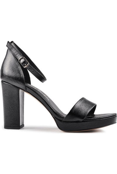 Pierre Cardin PC-50167 Siyah Rugan Kadın Topuklu Ayakkabı Pierre Cardin PC-50167 Siyah Rugan Kadın Topuklu Ayakkabı