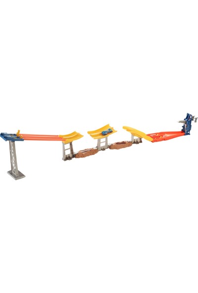 Hot Wheels Yüksek Skor Atlayışı Yarış Seti Sıçrayış Parkuru BGJ25 Hot Wheels Yüksek Skor Atlayışı Yarış Seti Sıçrayış Parkuru BGJ25