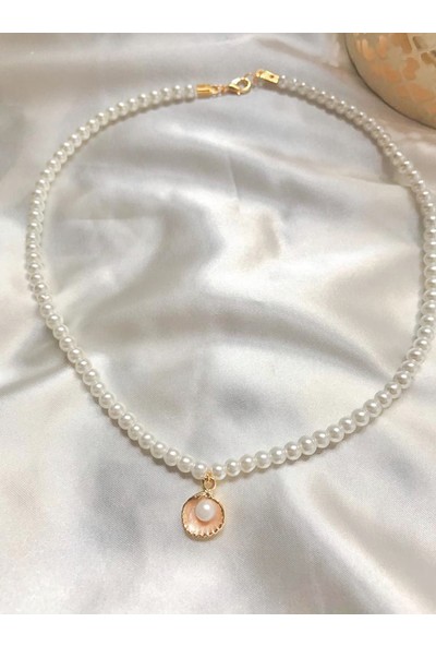 YasemAccessories Özel Deniz Kabuğu Detay Inci Kolye YasemAccessories Özel Deniz Kabuğu Detay Inci Kolye