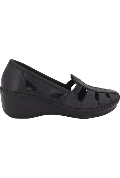 Venüs Siyah Deri Kadın Dolgu Topuklu Sandalet 18793055 Venüs Siyah Deri Kadın Dolgu Topuklu Sandalet 18793055