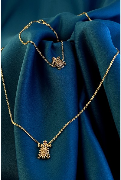 Mooni Accessories Renkli Zirkon Taşlı Altın Kaplama Kaplumbağa Kolye ve Bileklik Set Mooni Accessories Renkli Zirkon Taşlı Altın Kaplama Kaplumbağa Kolye ve Bileklik Set