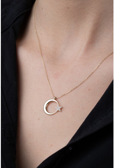 Yurtseven's Boutique Altın Ay Yıldız Kolye Yurtseven's Boutique Altın Ay Yıldız Kolye