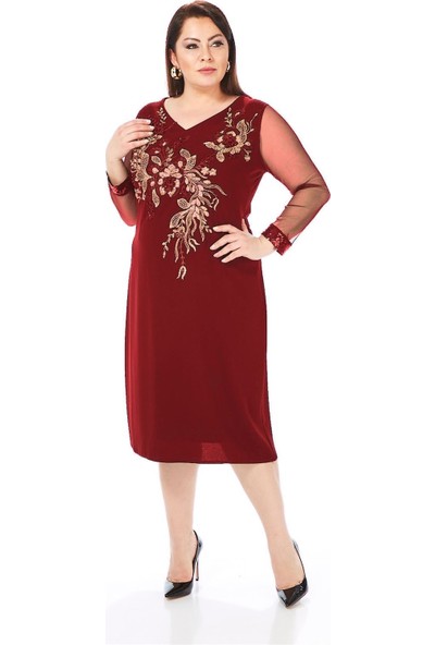 Lilas Xxl Büyük Beden Bordo Renkli Nakışlı Krep Kısa Abiye Elbise Lilas Xxl Büyük Beden Bordo Renkli Nakışlı Krep Kısa Abiye Elbise