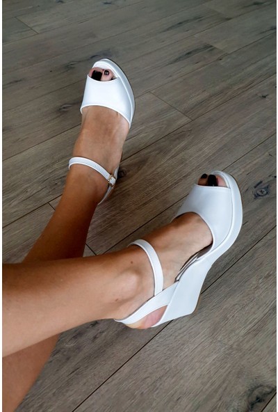 Topukla 86 Feta Abiye Ayakkabı 15P Topukla 86 Feta Abiye Ayakkabı 15P