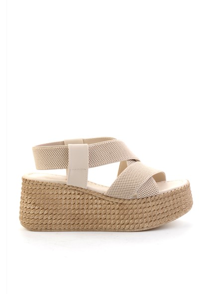 Bambi Bej Kadın Dolgu Topuklu Ayakkabı