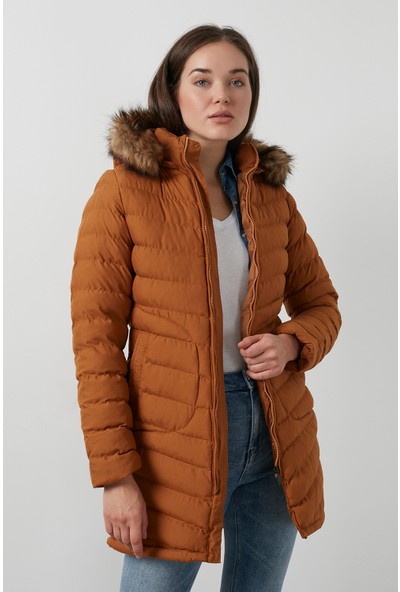 Lela Ekstra Dar Kesim Kapüşonlu Şişme Mont Kadın MONT 5568081