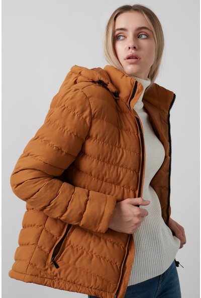 Lela Kapüşonlu Ekstra Dar Kesim Şişme Mont Kadın MONT 5568080