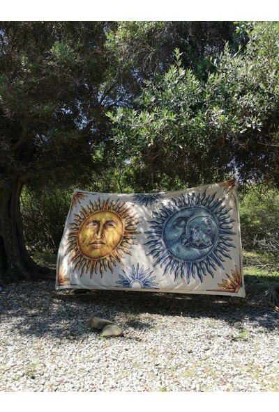 Wander Tapestry Dev Boy Güneş & Ay Duvar Örtüsü Wander Tapestry Dev Boy Güneş & Ay Duvar Örtüsü