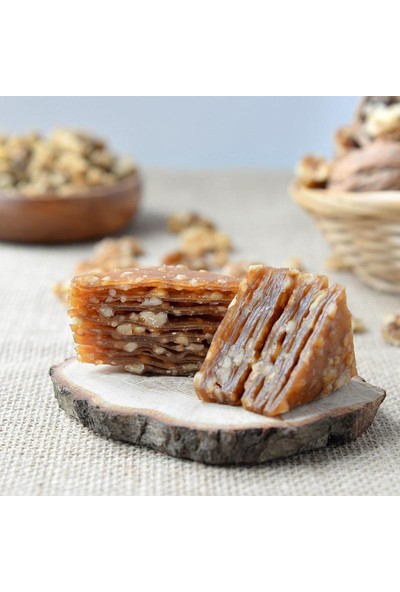 Bir Salkım Gümüşhane Cevizli Dut Pestili 1 kg