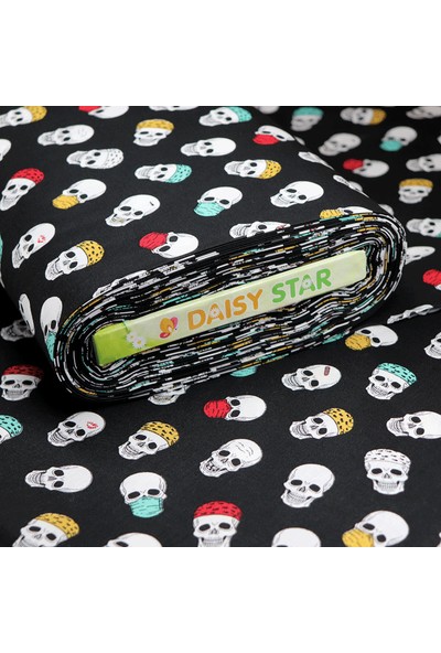 Bursa Kumaşçısı Sevimli Kuru Kafa Desenli Poplin Kumaş