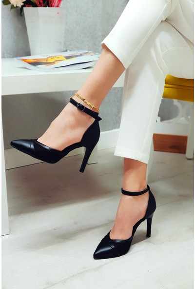 Erkan Saçmacı Siyah Parçalı Sitiletto Kadın Ayakkabısı Erkan Saçmacı Siyah Parçalı Sitiletto Kadın Ayakkabısı