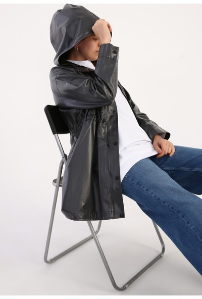 Allday Kadın Çıtçıtlı Kapüşonlu Yağmurluk