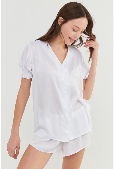 Penti Optik Beyaz Bridal Pure Satin Gömlek Şort Takımı Penti Optik Beyaz Bridal Pure Satin Gömlek Şort Takımı