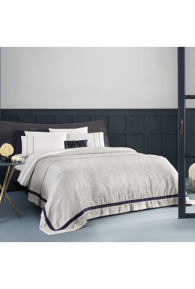 Yataş Bedding Algi Şeritli Kadife Yatak Örtüsü Çift Kişilik - Lacivert Yataş Bedding Algi Şeritli Kadife Yatak Örtüsü Çift Kişilik - Lacivert