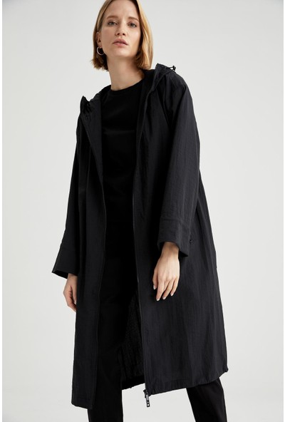 Defacto Relax Fit Kapüşonlu Uzun İnce Yağmurluk T6859AZ21SP Defacto Relax Fit Kapüşonlu Uzun İnce Yağmurluk T6859AZ21SP