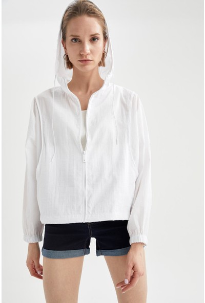 DeFacto Relax Fit Kapüşonlu İnce Yağmurluk T7646AZ21SP