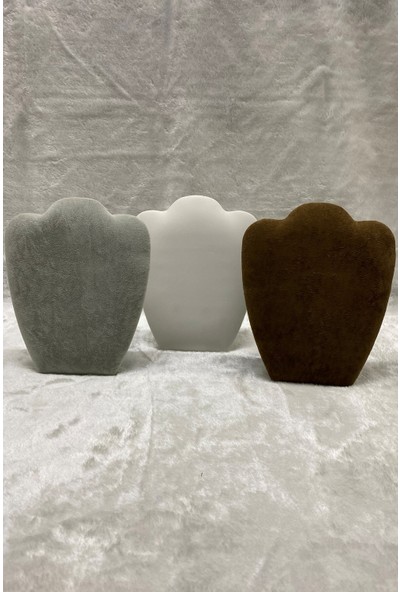 Palmiero Büyük Boy Takı Kolye Mankeni Palmiero Büyük Boy Takı Kolye Mankeni