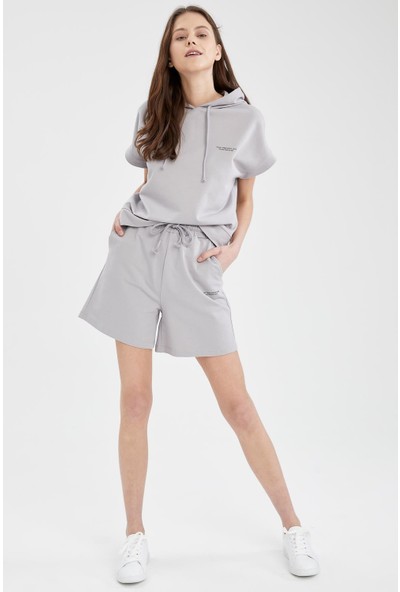 DeFacto Yazı Baskılı Organik Pamuklu Beli Bağcıklı Relax Fit Mini Şort T5686AZ21SP