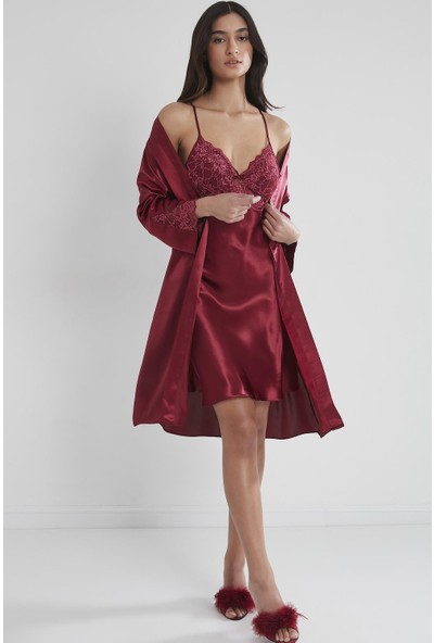 Pierre Cardin 4050 Saten Gecelik Sabahlık Takım - Bordo Pierre Cardin 4050 Saten Gecelik Sabahlık Takım - Bordo