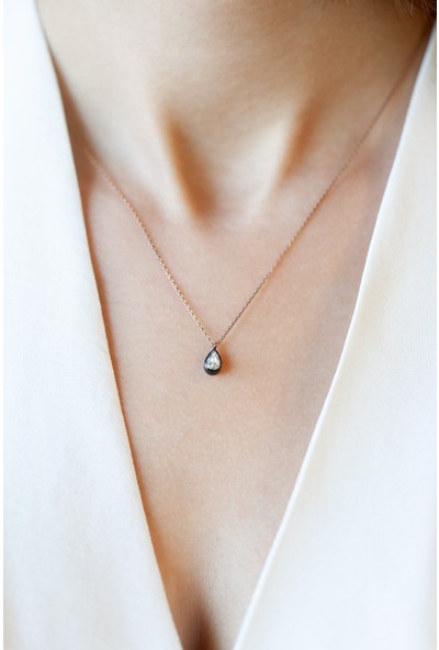 Cenova Kuyumculuk Elmas Taşlı Damla Kolye