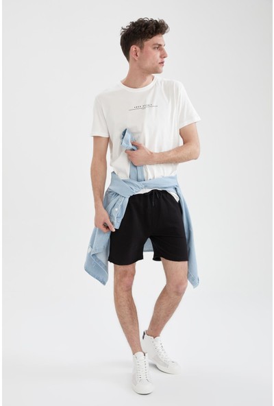 DeFacto Slim Fit Basic Şort U1919AZ21SM