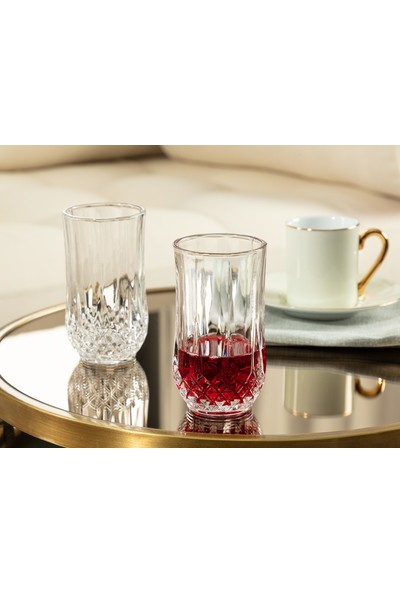 Madame Coco Audrey 4'lü Uzun Boy Likör Bardağı Seti Madame Coco Audrey 4'lü Uzun Boy Likör Bardağı Seti