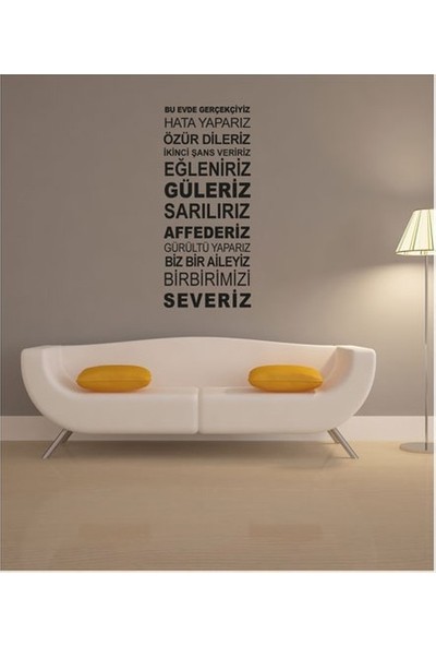 smoke Bu Evde Gerçekçiyiz Duvar Yazısı