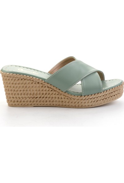 Bambi Yeşil Kadın Terlik
