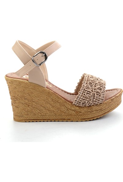 Bambi Nude Dolgu Topuklu Ayakkabı