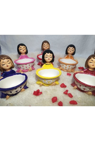 Milyoncu Kahve Çay Yanı Lokumcu Biblo Kız Siyah 6'lı Takım Milyoncu Kahve Çay Yanı Lokumcu Biblo Kız Siyah 6'lı Takım