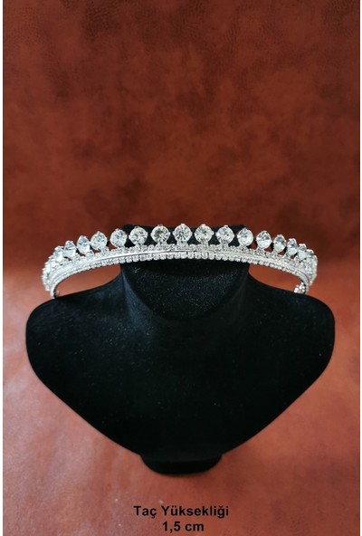 Kristal Taşlı Şık ve Zarif Gelin Tacı