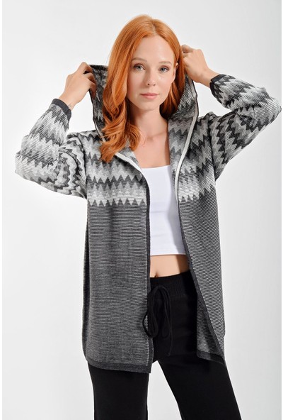 Chuba Kadın Kapüşonlu Inca Uzun Triko Hırka 21W115