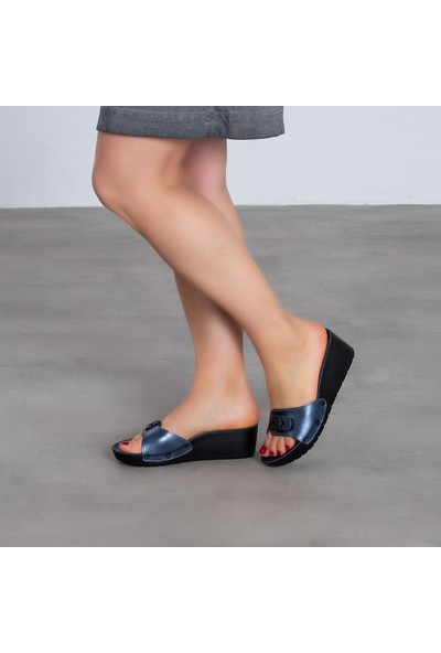Ceyo 9969 Toka Detaylı Yüksek Tabanlı Comfort Yeni Sezon Kadın Terlik Ceyo 9969 Toka Detaylı Yüksek Tabanlı Comfort Yeni Sezon Kadın Terlik