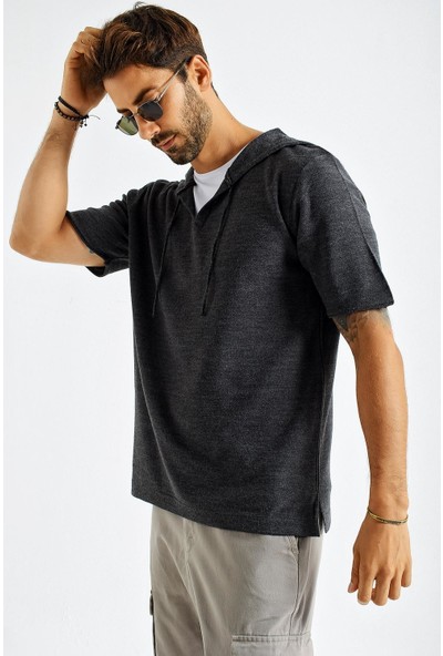 Chuba Erkek Kapüşonlu Kısa Kollu Oversize Triko Kazak 21W302 Chuba Erkek Kapüşonlu Kısa Kollu Oversize Triko Kazak 21W302