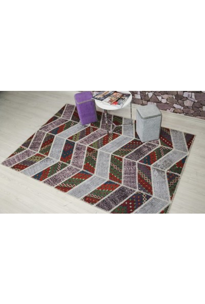 Madalyon Patchwork El Dokuma Antik Anadolu Halısı Alvedo Madalyon Patchwork El Dokuma Antik Anadolu Halısı Alvedo