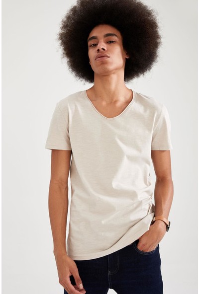 DeFacto Slim Fit V Yaka Basic Kısa Kollu Tişört M4791AZ21SP DeFacto Slim Fit V Yaka Basic Kısa Kollu Tişört M4791AZ21SP