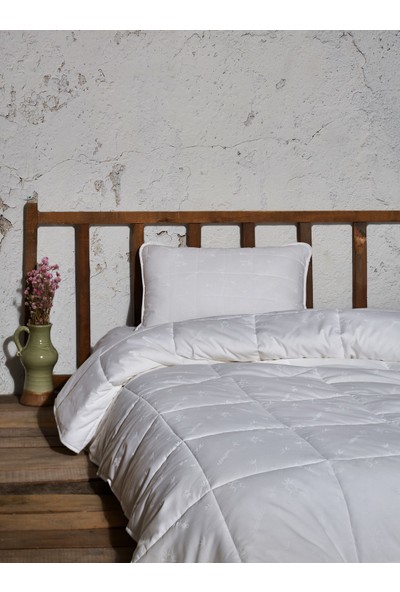 Casa Carina Çift Kişilik Bambu Yorgan 195X215 Casa Carina Çift Kişilik Bambu Yorgan 195X215