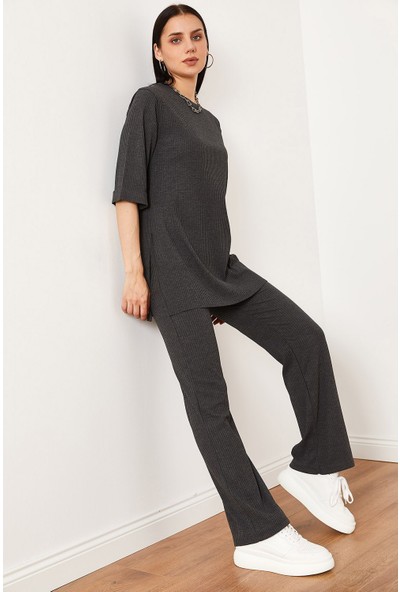 Hadise Üst Yırtmaçlı Kaşkorse Salaş Pantolon Takım Antrasit Hadise Üst Yırtmaçlı Kaşkorse Salaş Pantolon Takım Antrasit