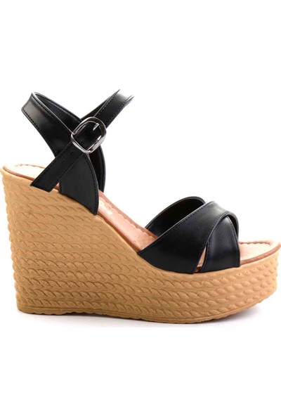 Bambi Siyah Dolgu Topuklu Ayakkabı