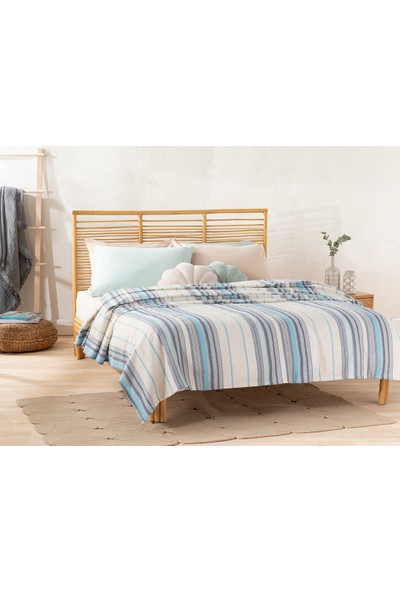 English Home Contemporary Ipliği Boyalı Çift Kişilik Pike 200X220 cm Lacivert-Turkuaz English Home Contemporary Ipliği Boyalı Çift Kişilik Pike 200X220 cm Lacivert-Turkuaz