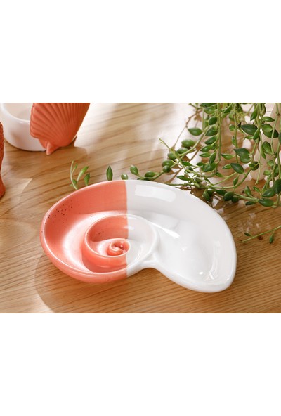 English Home Shell Dekoratif Tabak 14X10,5X2 cm Turuncu English Home Shell Dekoratif Tabak 14X10,5X2 cm Turuncu