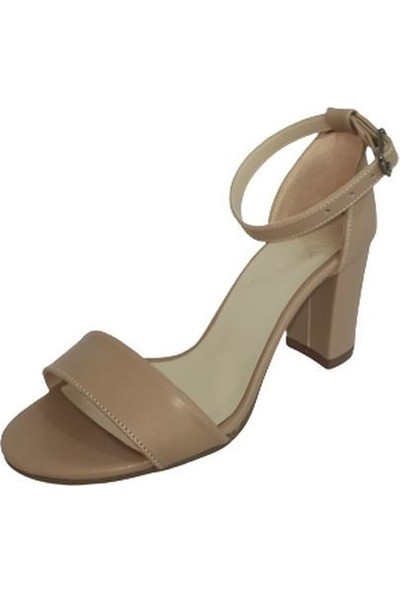 Beety Kadın Yeni Sezon Kalın Topuklu Ayakkabı Beety Kadın Yeni Sezon Kalın Topuklu Ayakkabı