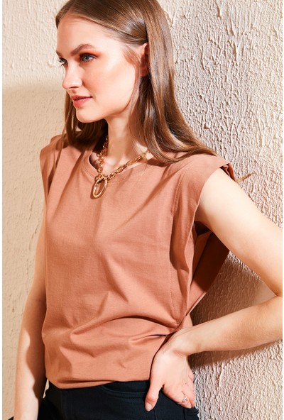 Lela Bisiklet Yaka % 100 Pamuk Tshirt Kadın Tshirt 5864019 Lela Bisiklet Yaka % 100 Pamuk Tshirt Kadın Tshirt 5864019