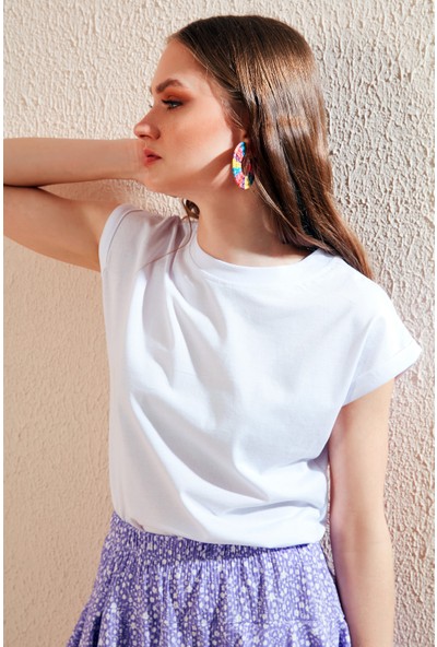 Lela Bisiklet Yaka % 100 Pamuk Basic Tshirt Kadın Tshirt 5864121 Lela Bisiklet Yaka % 100 Pamuk Basic Tshirt Kadın Tshirt 5864121